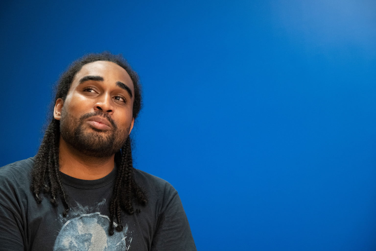 Heirani Soter, La voix off du FIFO - Hommes de Polynésie