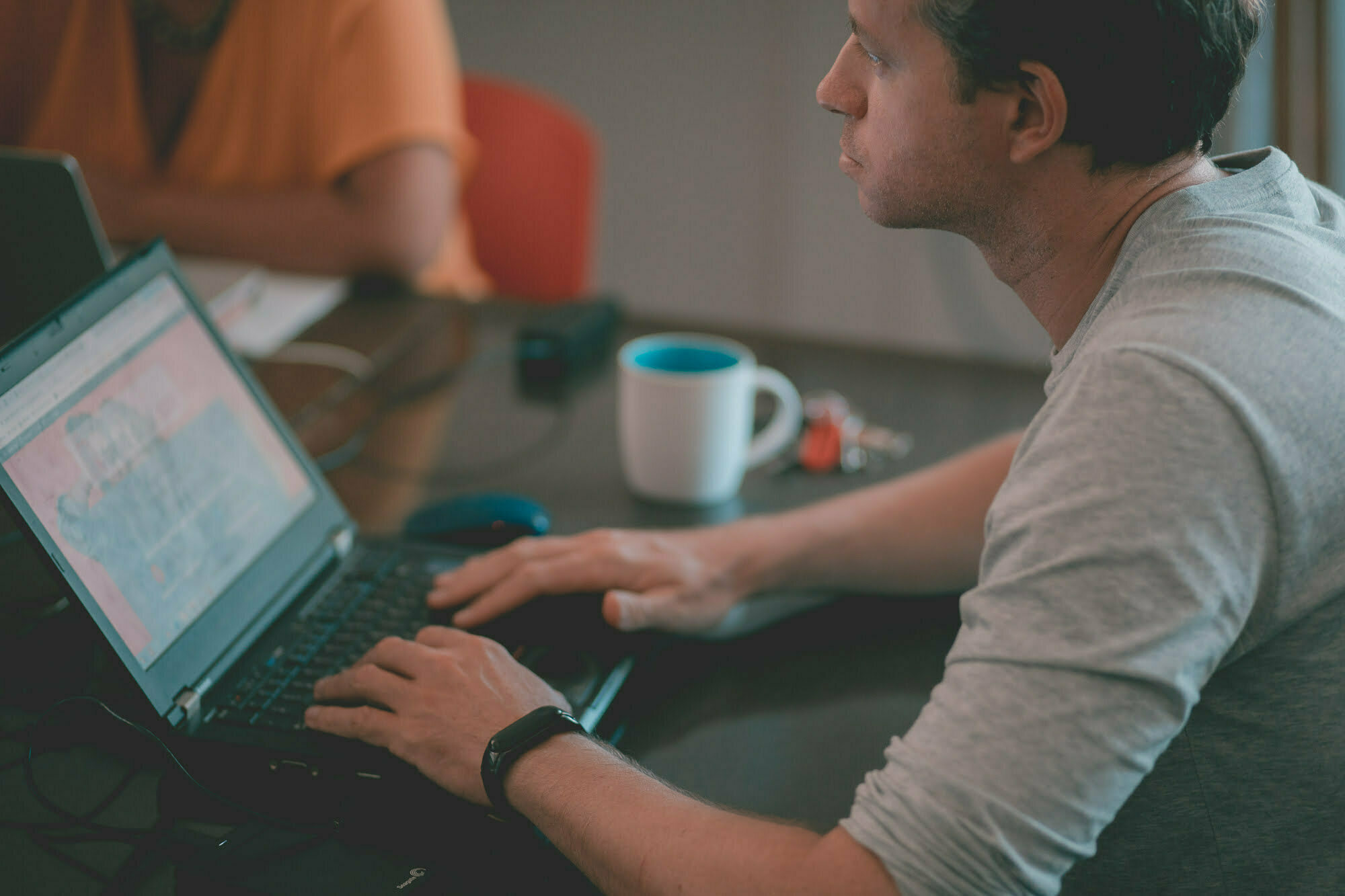 Anthony Ruffin : novateur et créateur de Notypost - Hommes de Polynésie